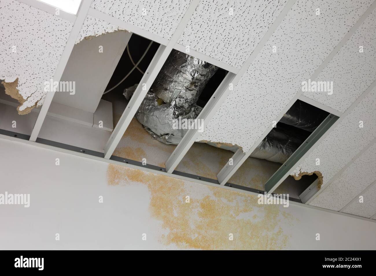 Broken ceiling hi-res stock photography and images - Alamy