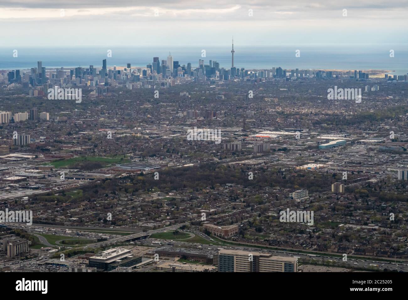 Aerial view toronto skyline hi-res stock photography and images - Alamy