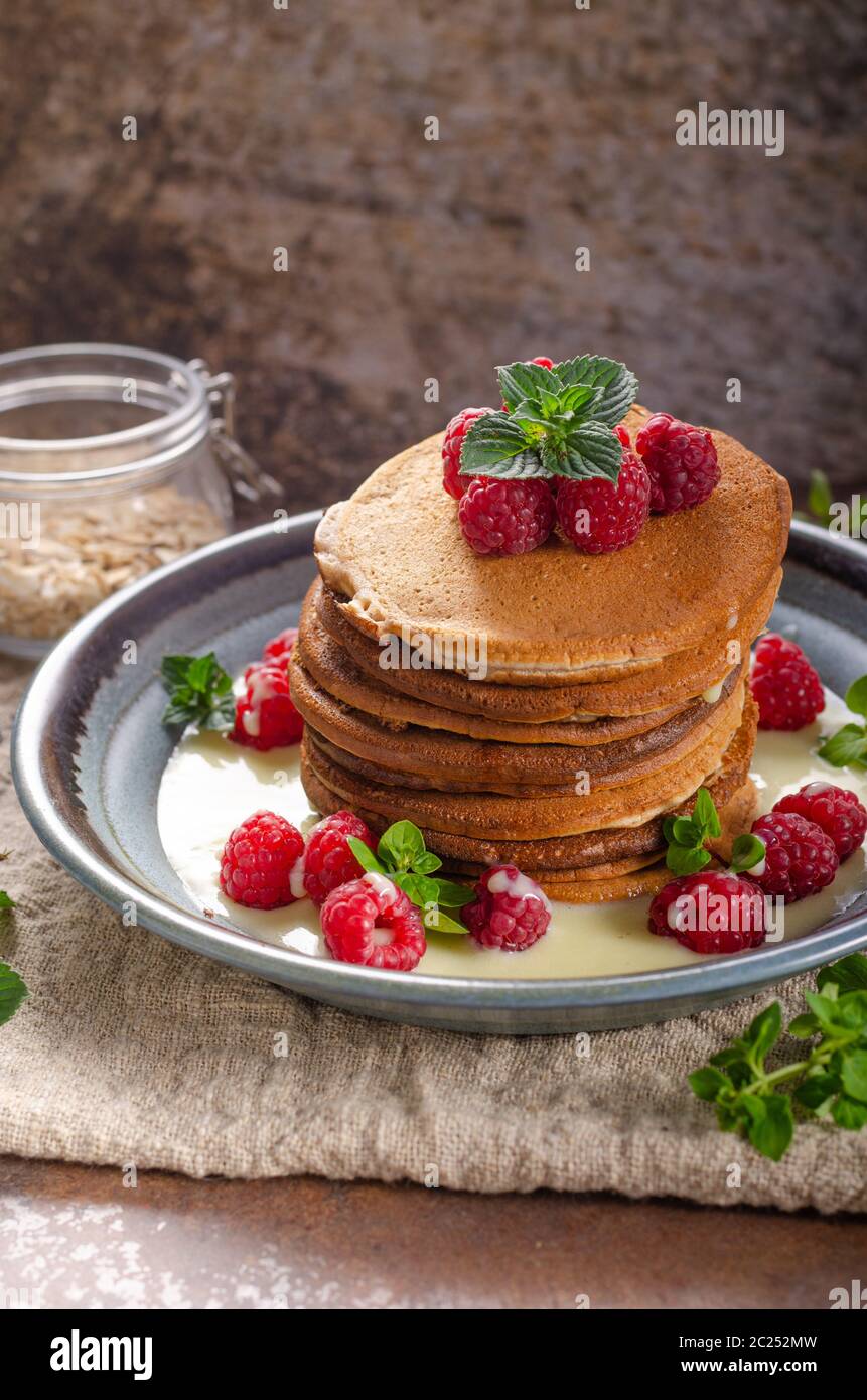 Fresh and delish hi-res stock photography and images - Alamy