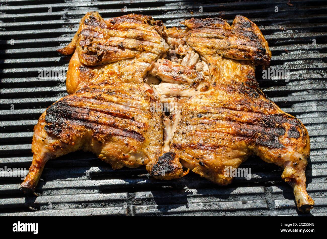 Pollo al mattone hi-res stock photography and images - Alamy