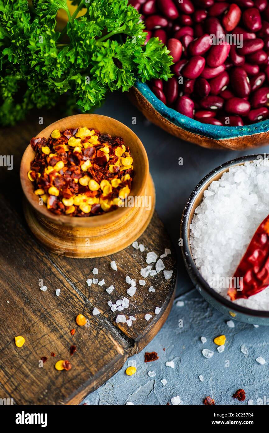 Cooning hi-res stock photography and images - Alamy