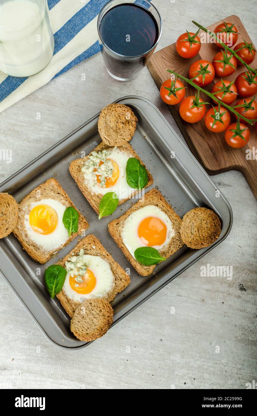 Bullseye eggs hi-res stock photography and images - Alamy