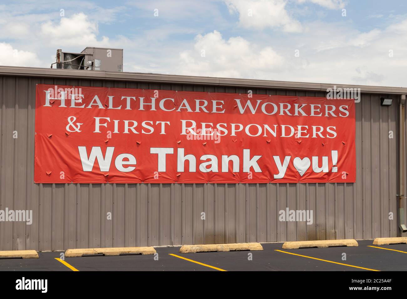 Thank you first responders sign hi-res stock photography and images - Alamy