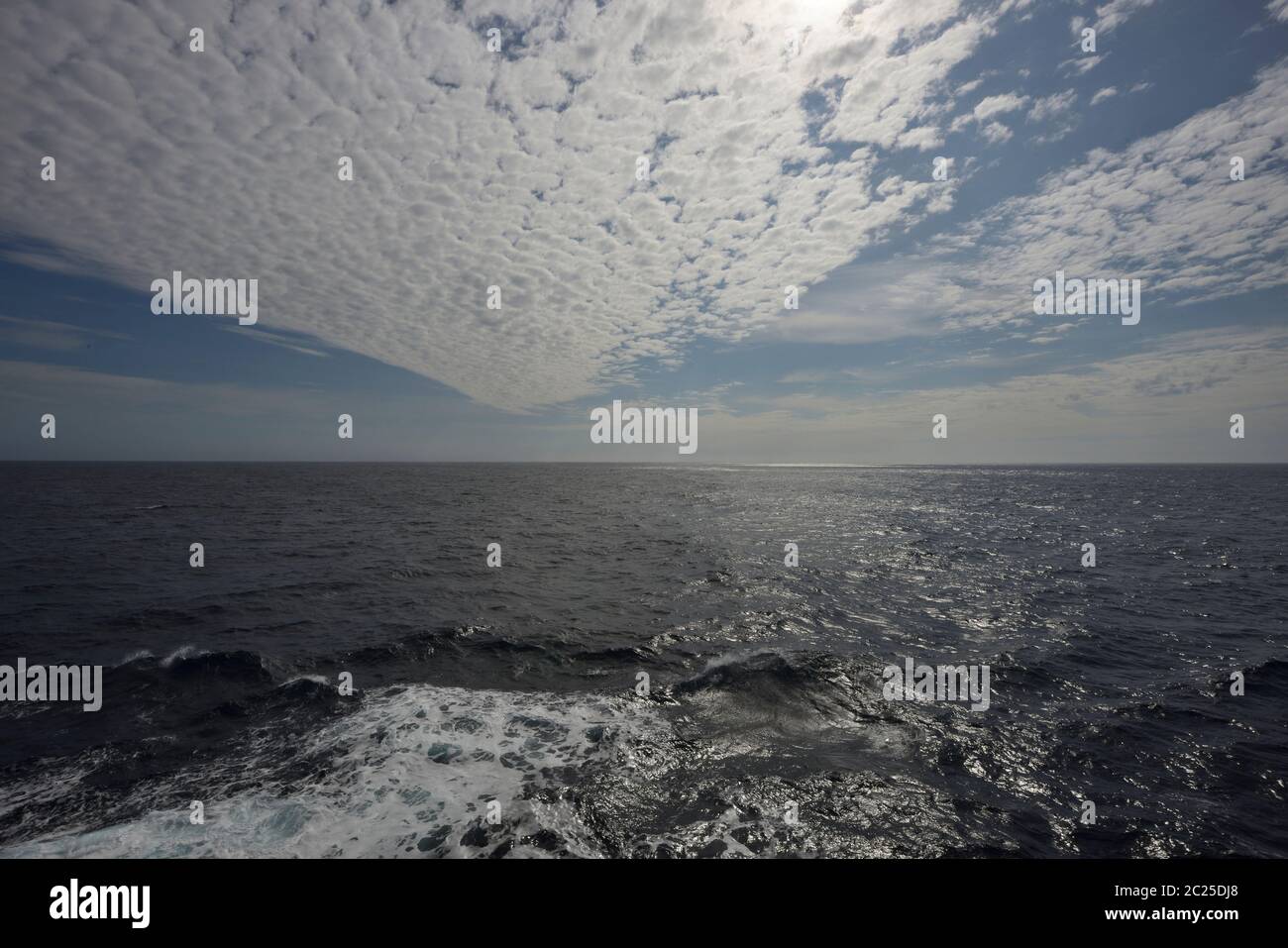 North sea water hi-res stock photography and images - Alamy