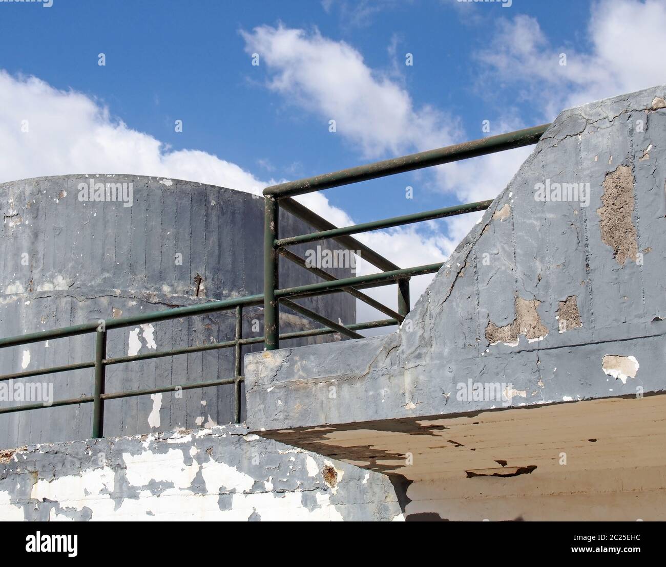 Crumbling roof hi-res stock photography and images - Alamy