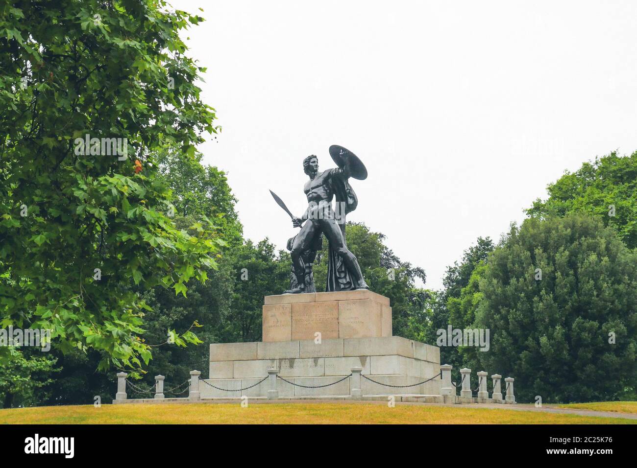 Beautiful statue in the park, city of London England Stock Photo - Alamy