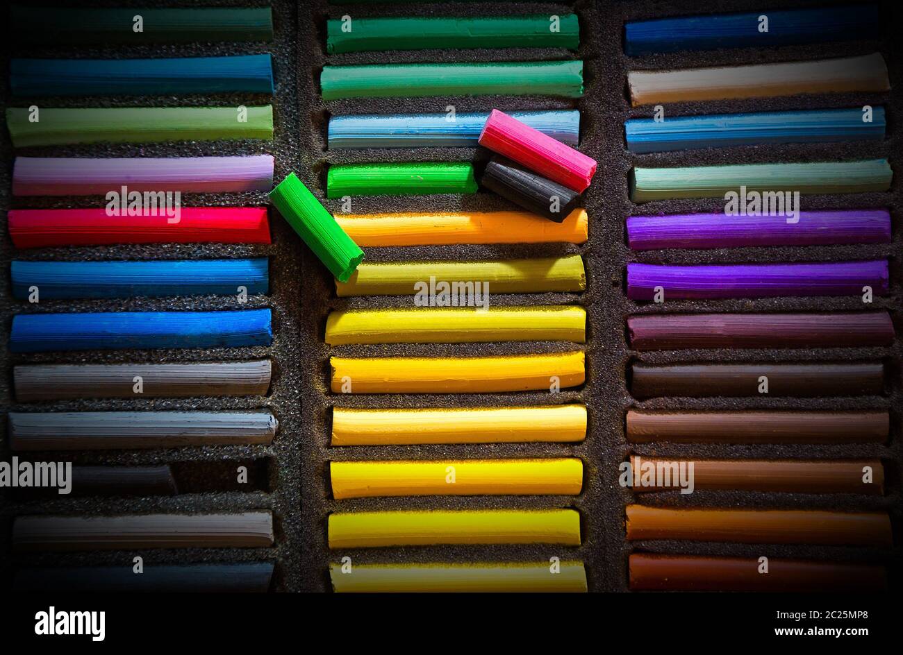 Draw chalk hi-res stock photography and images - Alamy