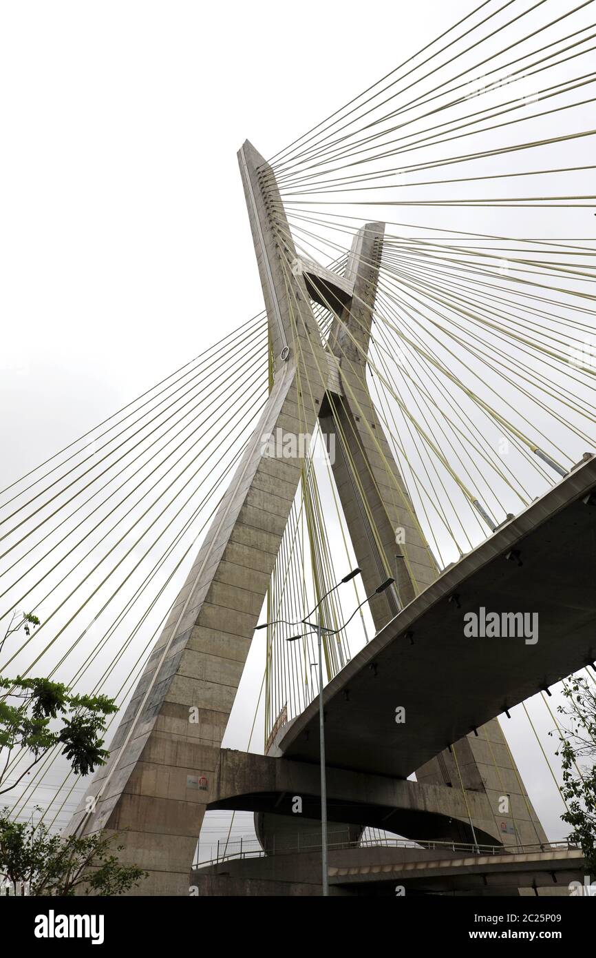 Estaiada bridge hi-res stock photography and images - Alamy