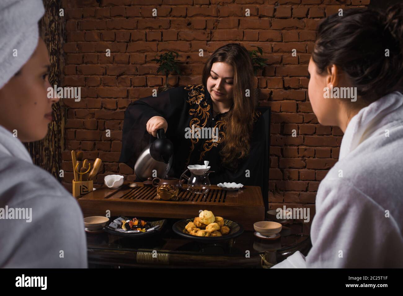 Girls in the sauna hi-res stock photography and images - Alamy