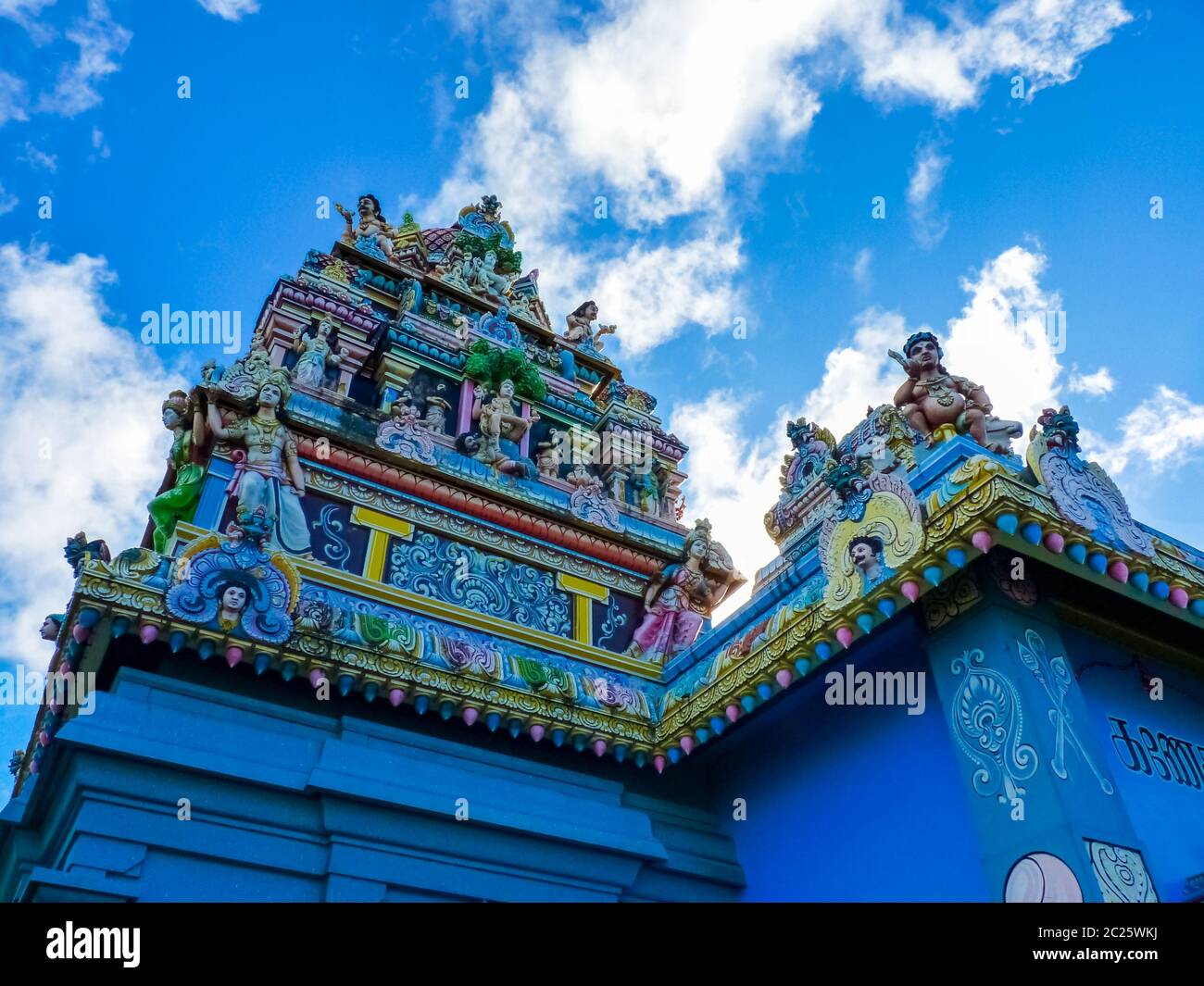 Indian tamil temple mauritius indian hi-res stock photography and ...