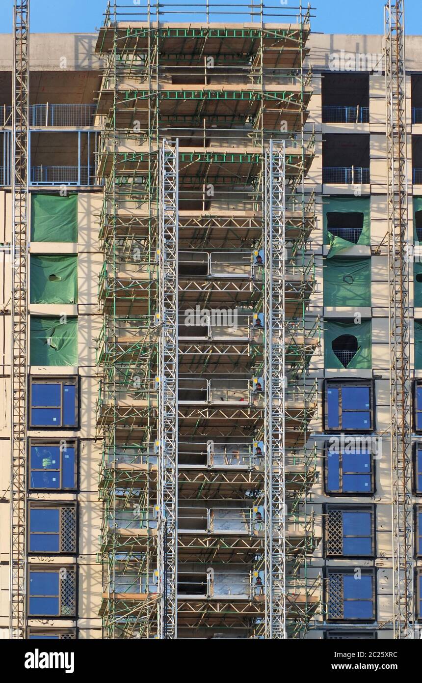 Tall scaffolding hi-res stock photography and images - Alamy
