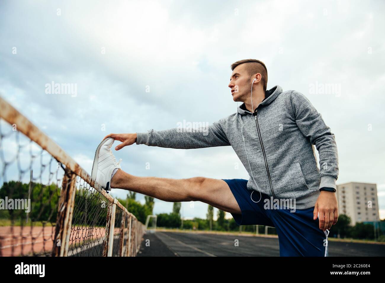 Perpendicular to the ground hi-res stock photography and images - Alamy