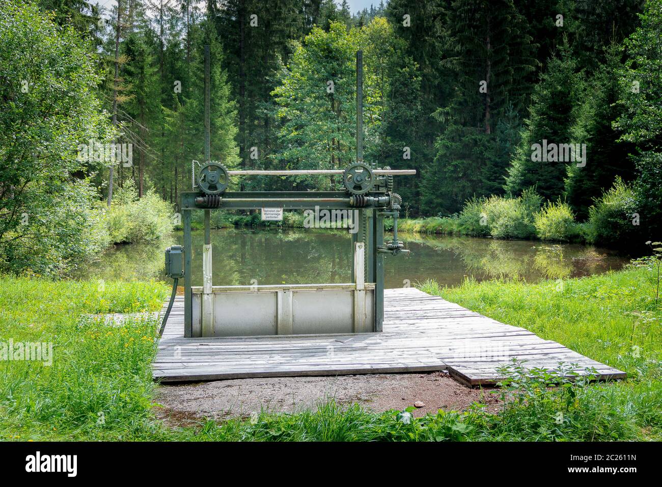 Weir pond hi-res stock photography and images - Alamy