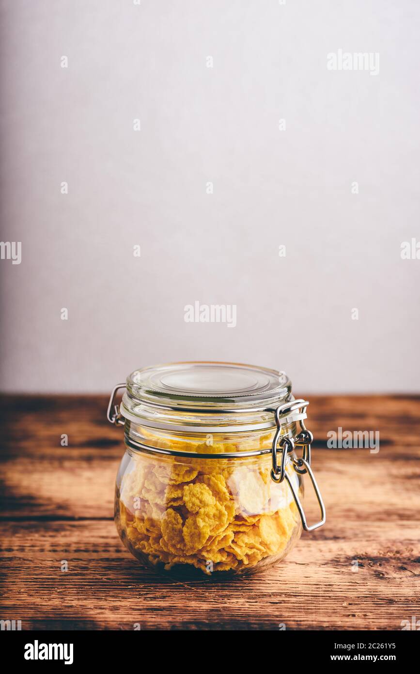 Corn flakes in glass jar hi-res stock photography and images - Alamy