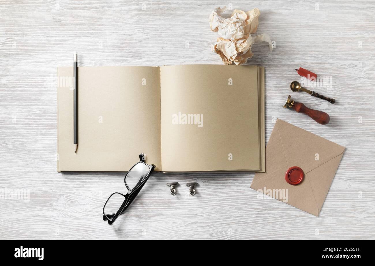 Book and stationery Stock Photo - Alamy