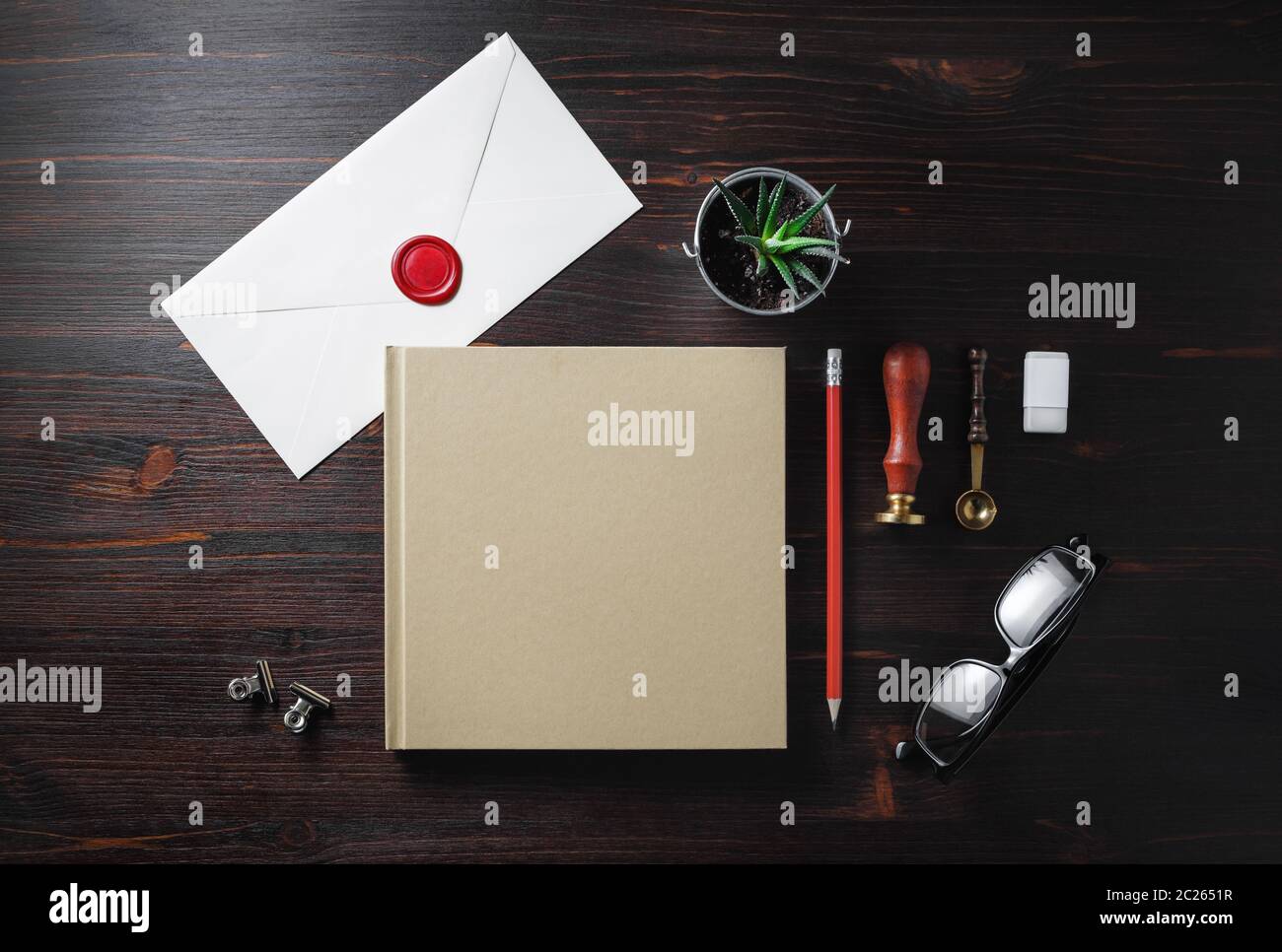 Retro stationery hi-res stock photography and images - Alamy