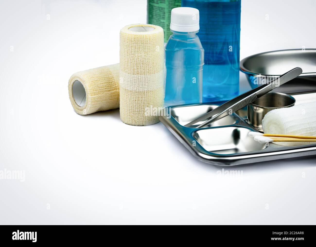 Wound dressing tray hi-res stock photography and images - Alamy
