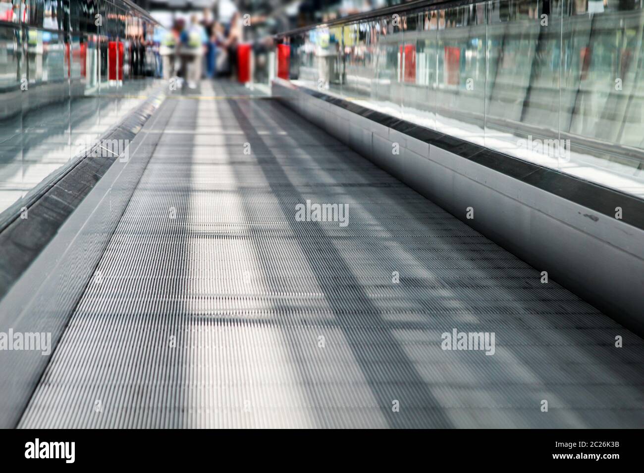 slidewalk, or moveator at an airport Stock Photo - Alamy