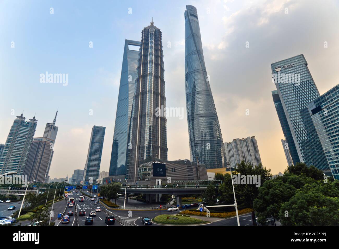 Shanghai supertall skyscrapers in Pudong district: Shanghai Tower ...