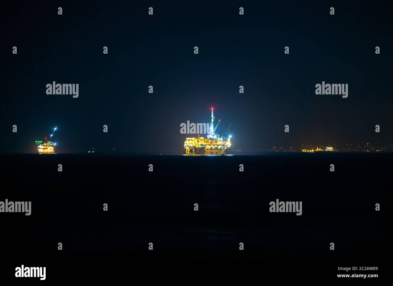 Oil Rig Offshore Huntington Beach, California at night Stock Photo - Alamy