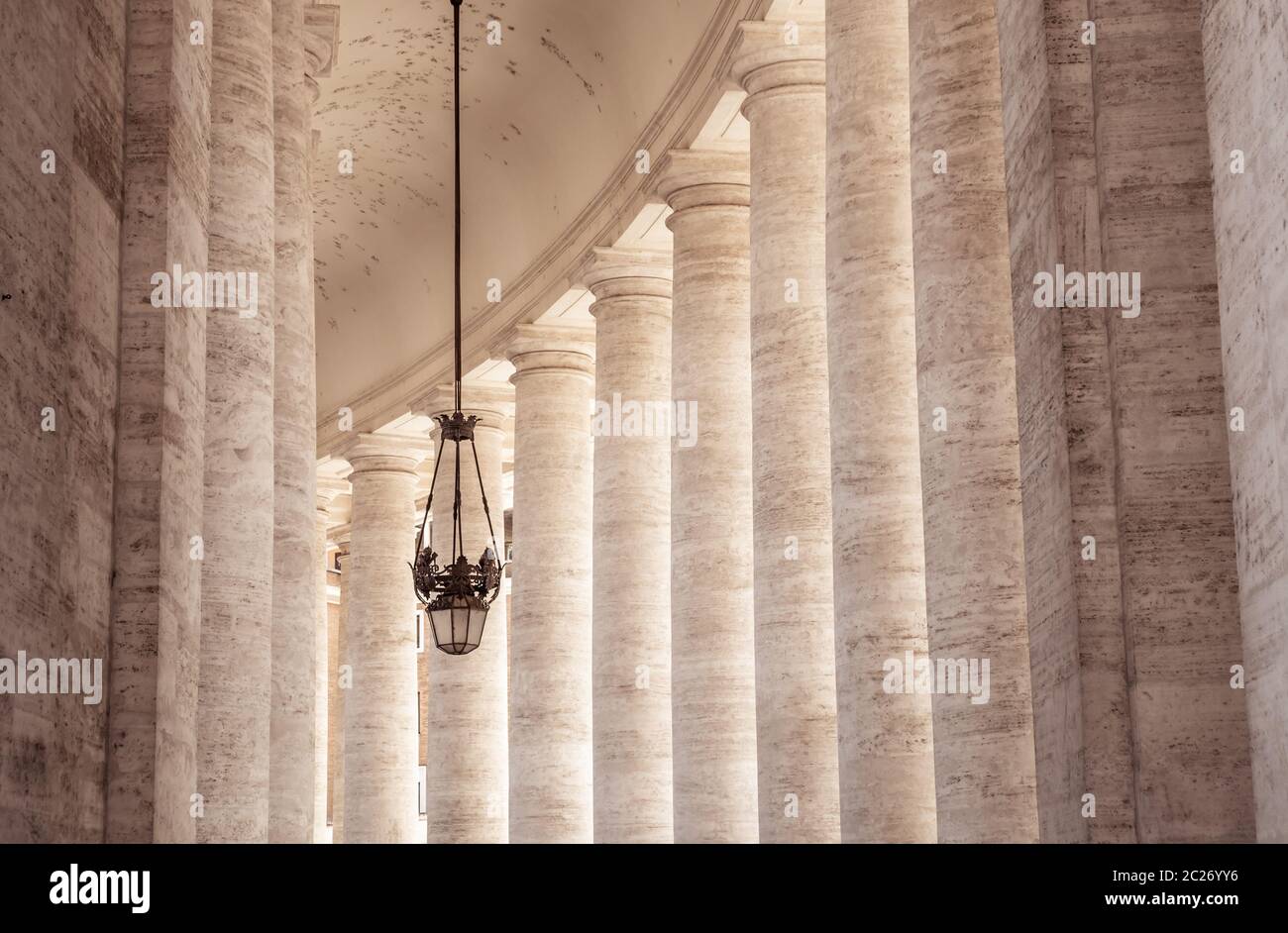 Colossal doric colonnades hi-res stock photography and images - Alamy