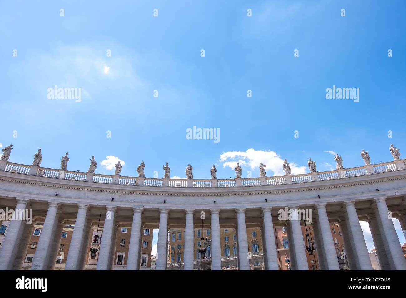 Fountain in front colonnades hi-res stock photography and images - Alamy