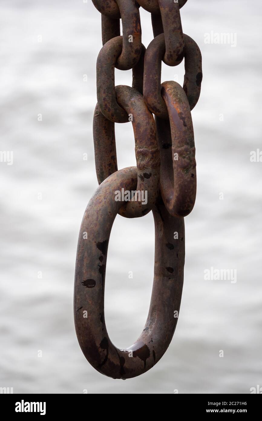 Heavy anchor hi-res stock photography and images - Alamy