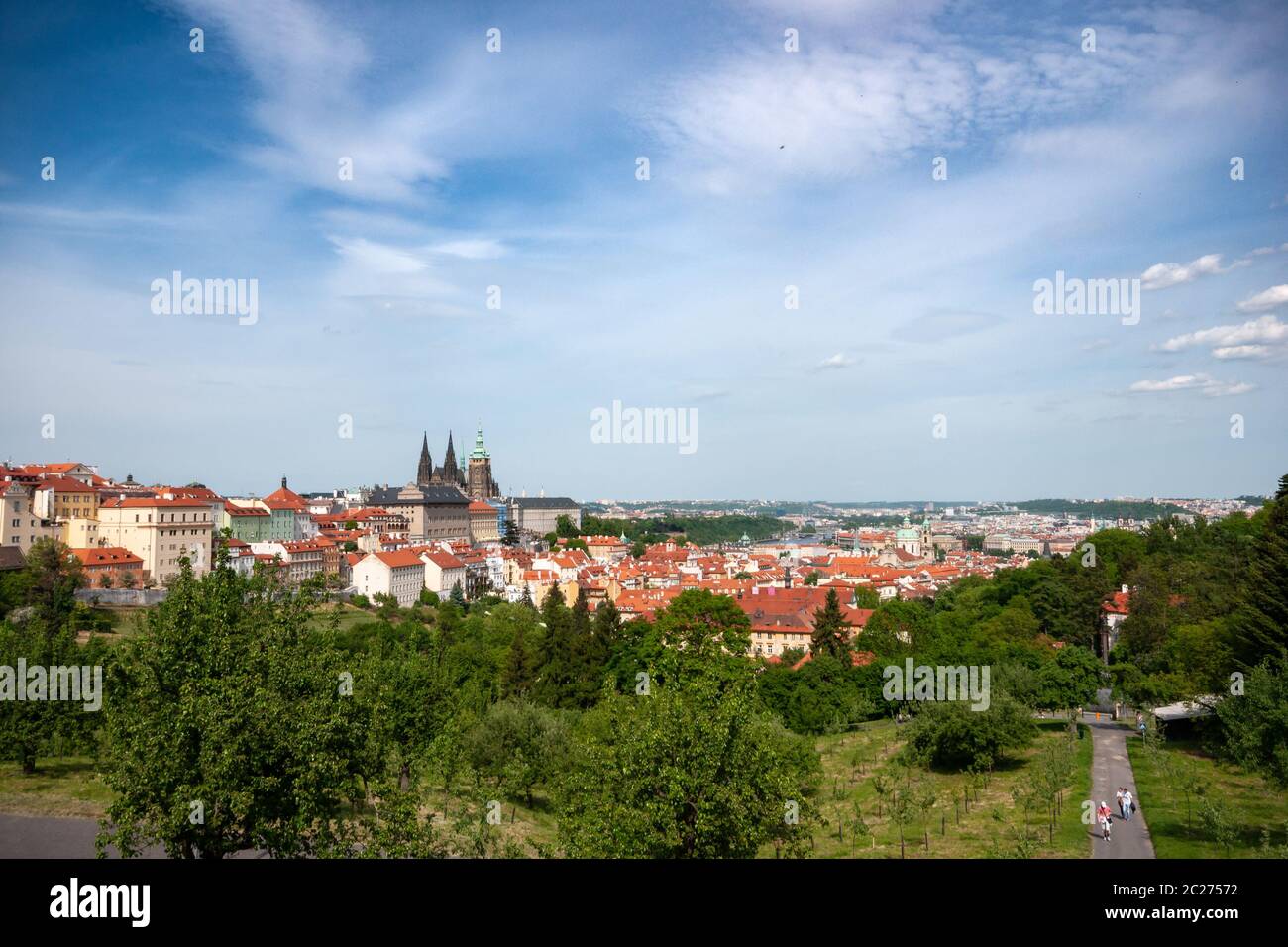 Prague castle prag czech republic charles bridge vltava river hi-res ...
