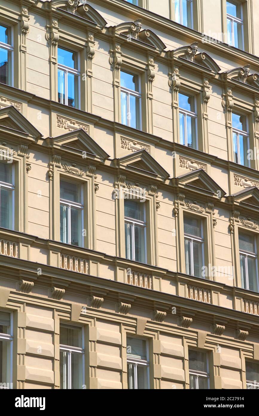 Buildings house front hi-res stock photography and images - Alamy