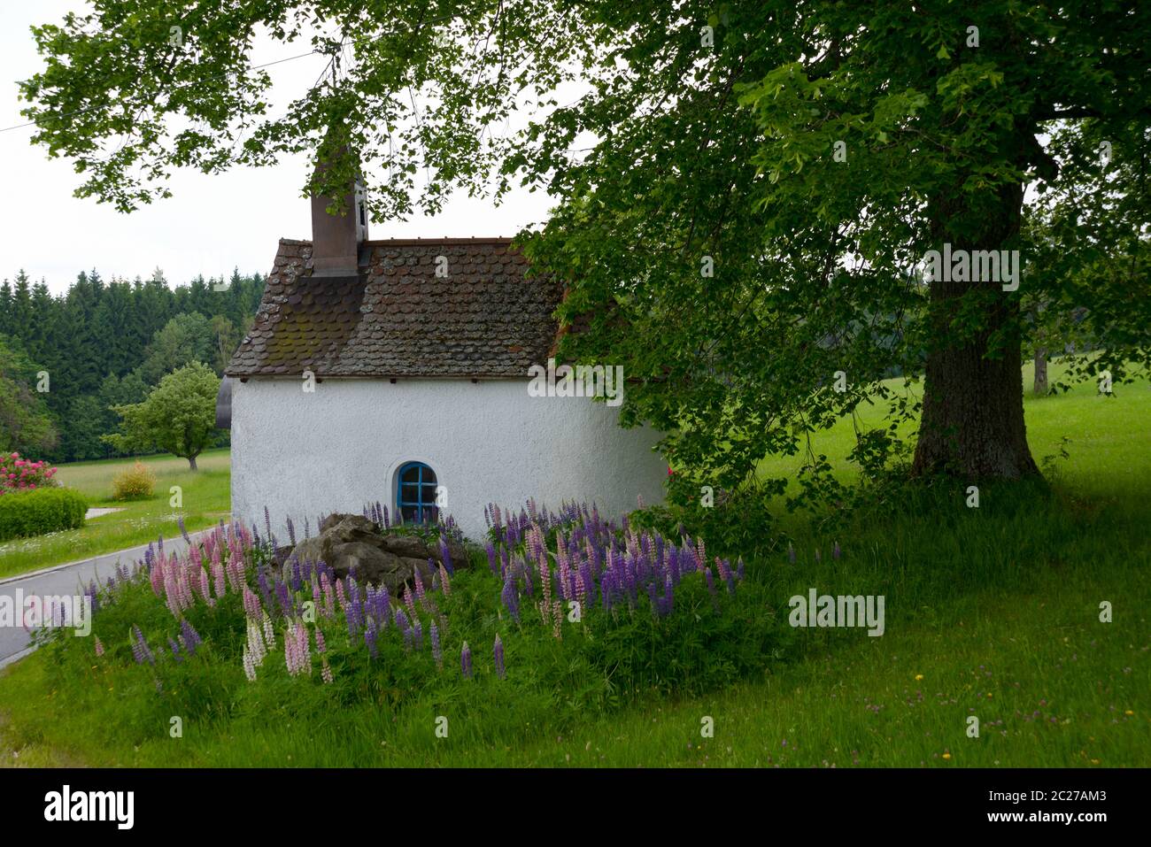 A roadside chapel hi-res stock photography and images - Alamy