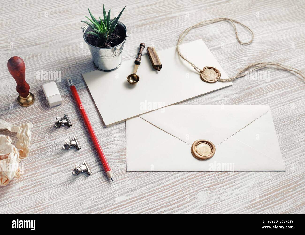 Blank vintage stationery Stock Photo - Alamy