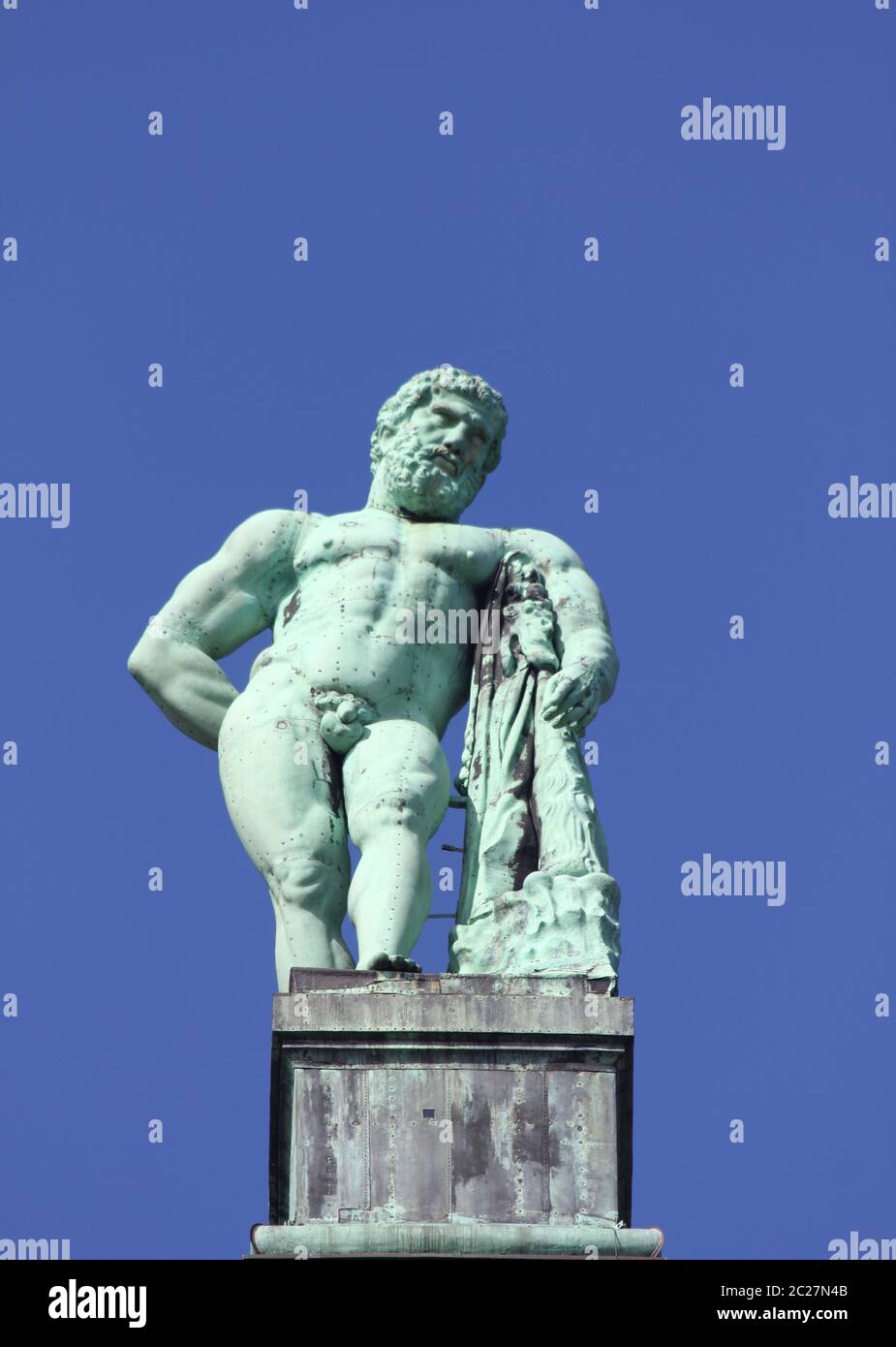 Statue hercules hi-res stock photography and images - Alamy