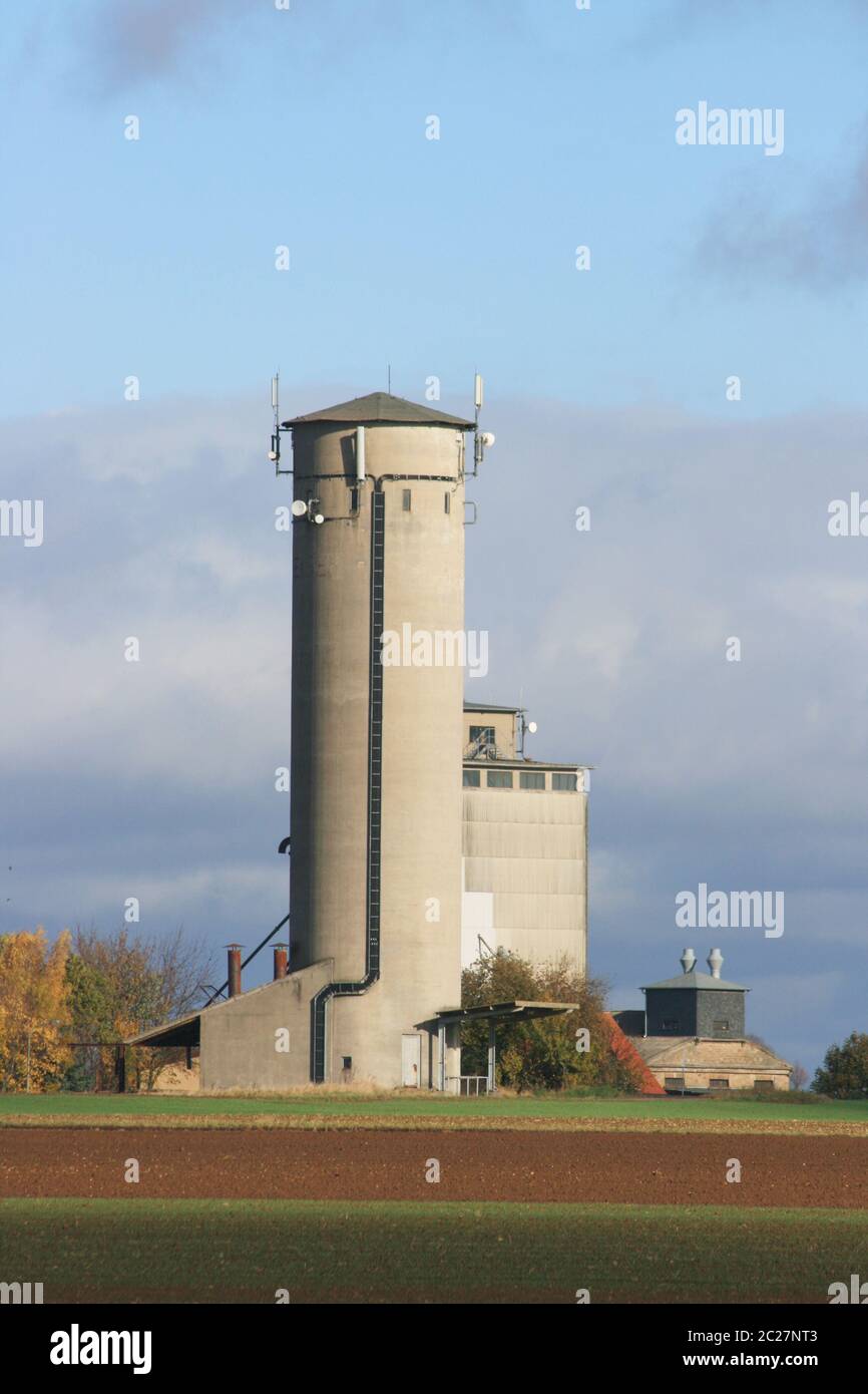 Bauer storage silo hi-res stock photography and images - Alamy