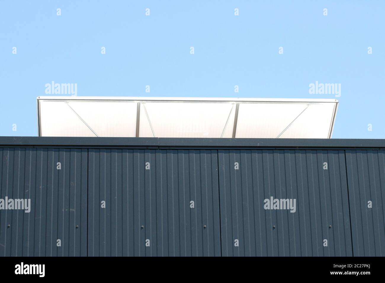 Louver door hi-res stock photography and images - Alamy