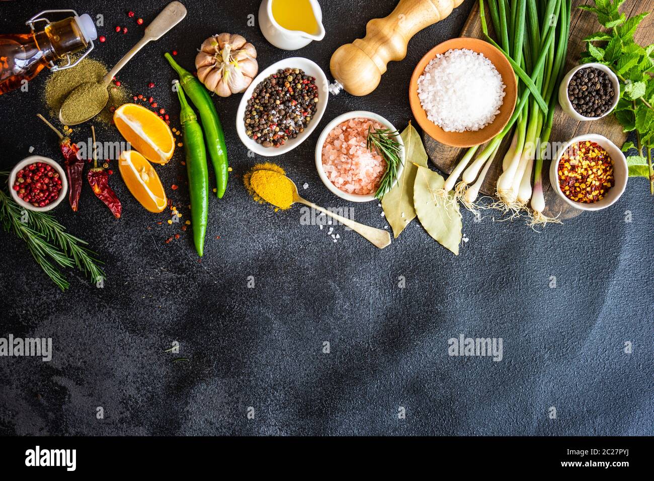 Spices frame hi-res stock photography and images - Alamy