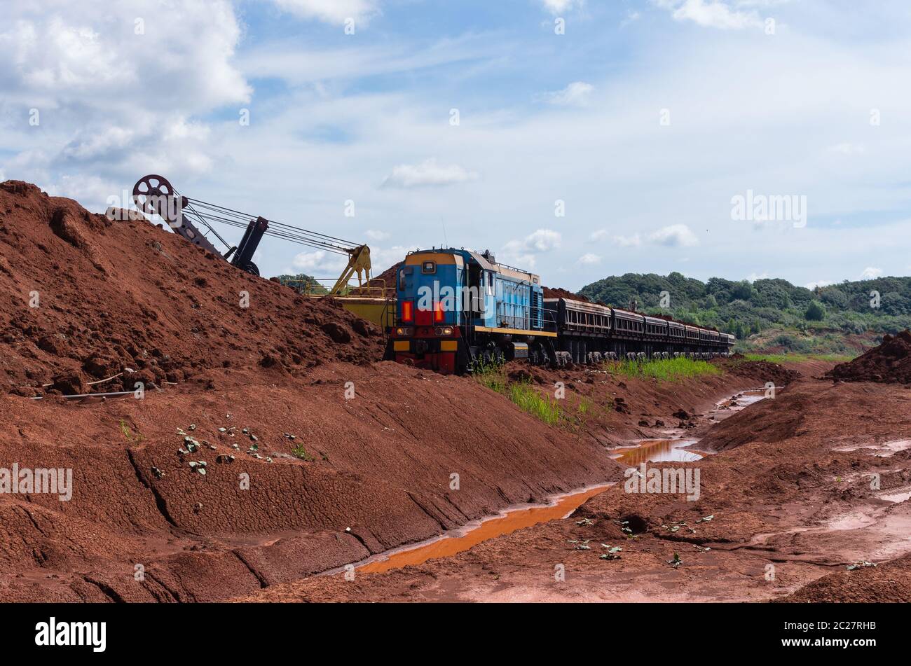 Clay extraction hi-res stock photography and images - Alamy