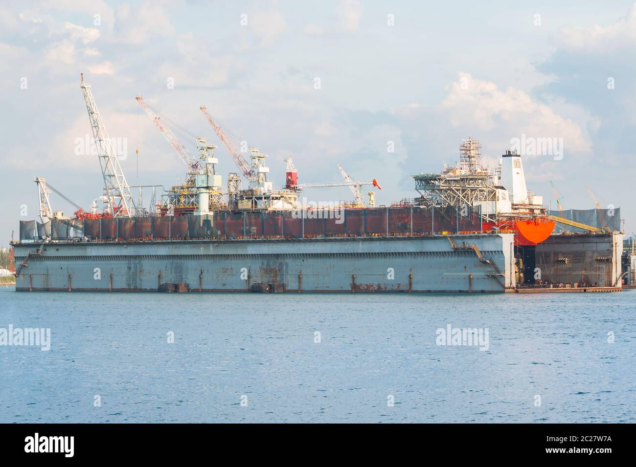 repairing the cargo ship Stock Photo - Alamy
