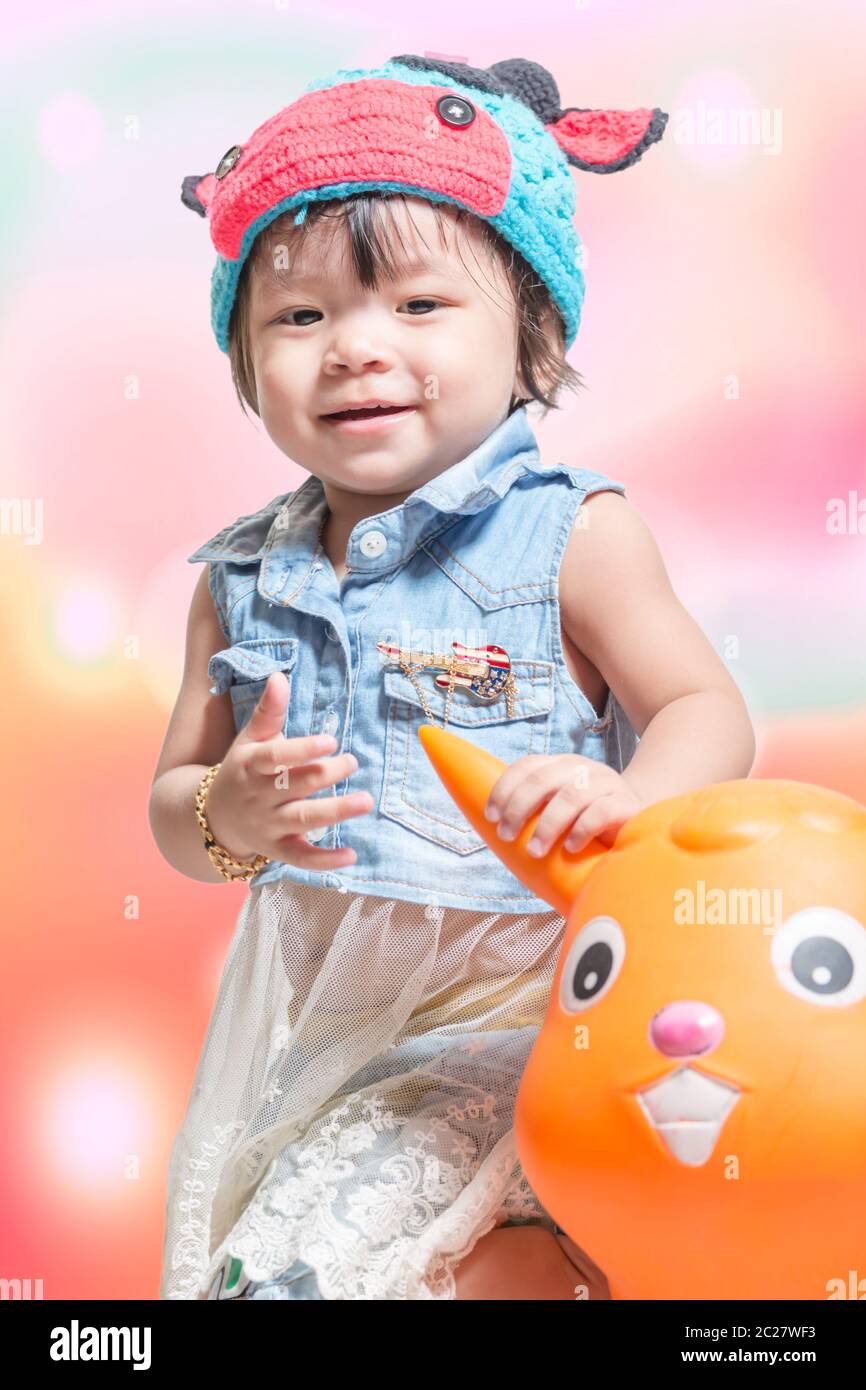 Thai baby girl hi-res stock photography and images - Alamy