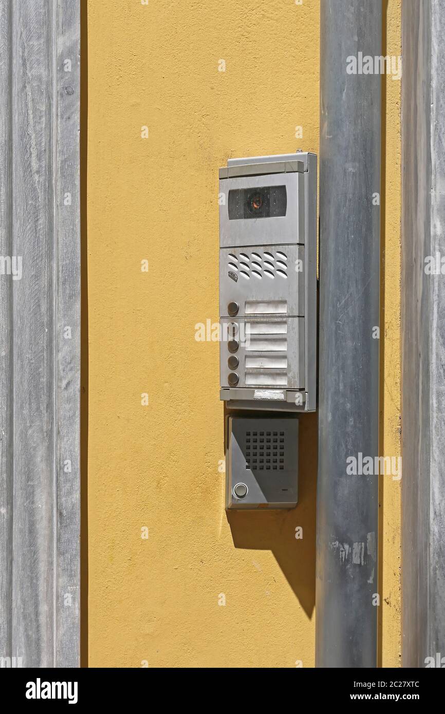 Intercom system hi-res stock photography and images - Alamy