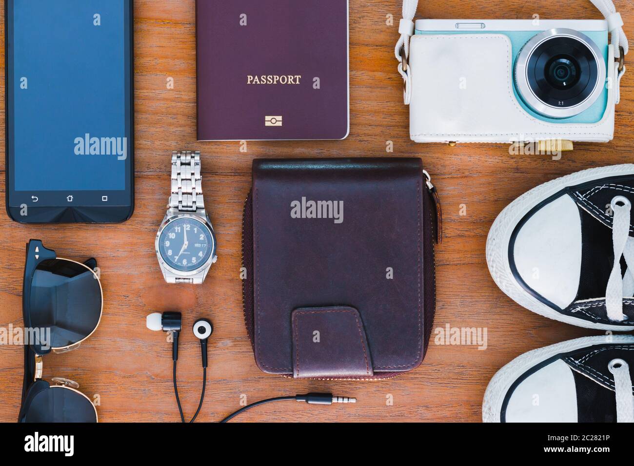 Adventurer and travel hi-res stock photography and images - Alamy