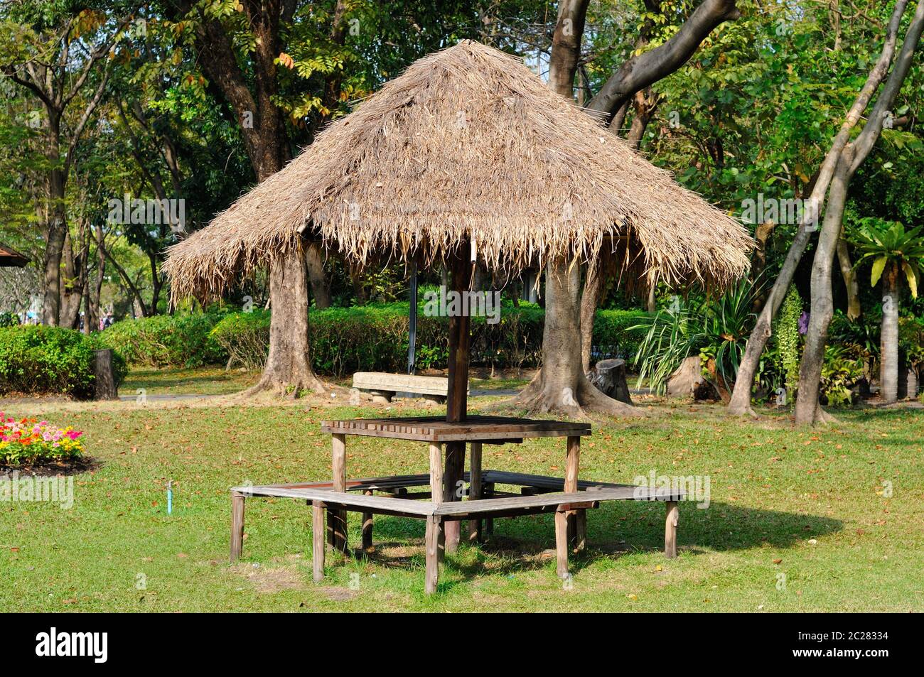 Simple shade hi-res stock photography and images - Alamy