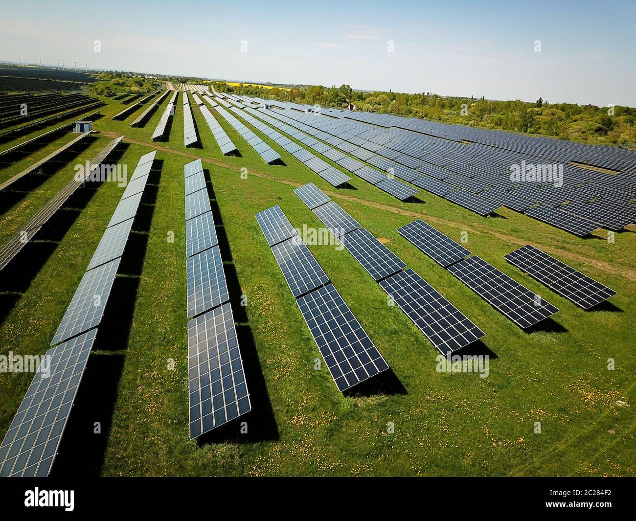 Solar panel cladding hi-res stock photography and images - Alamy