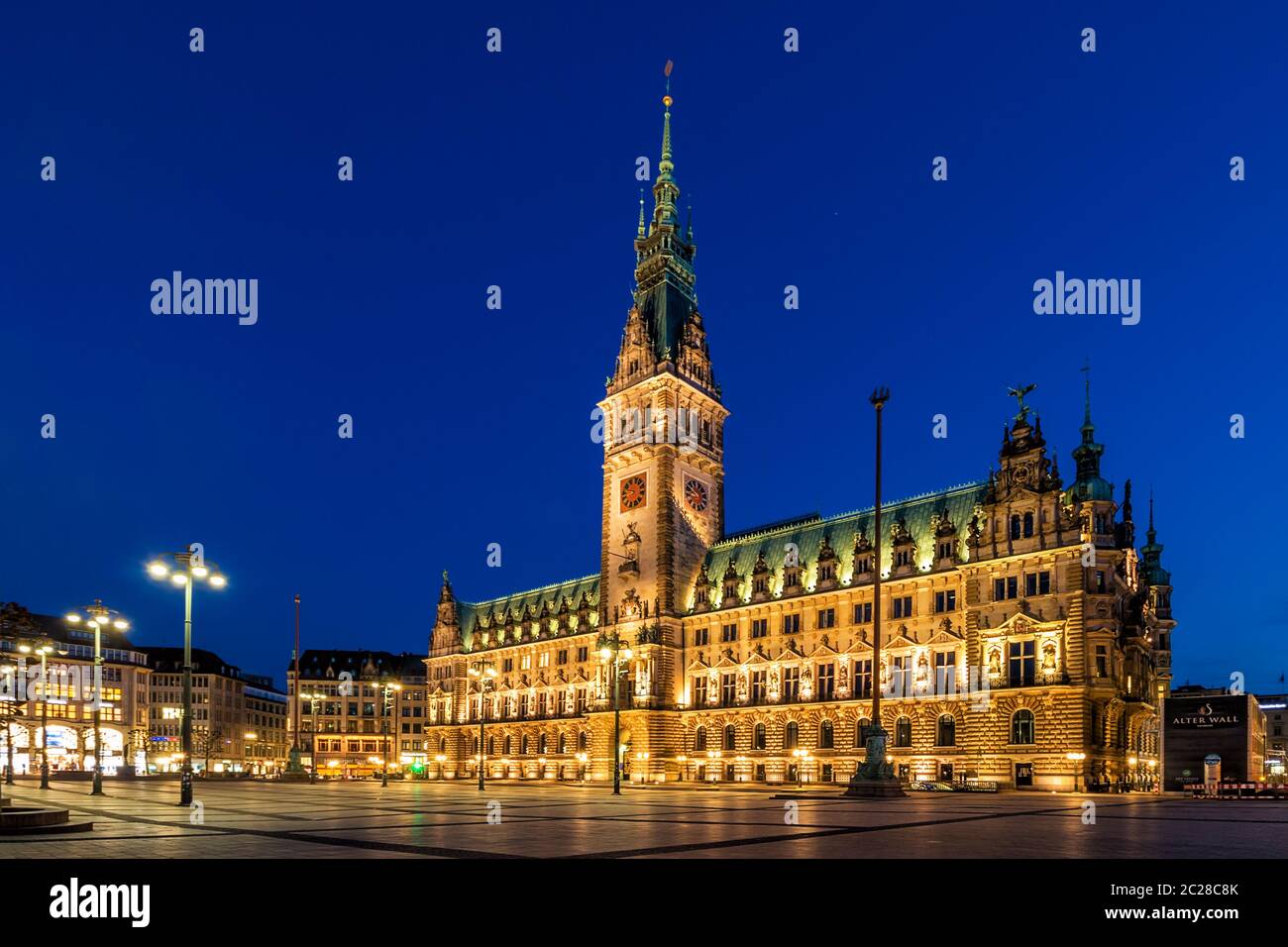 Town hall at blue hour hi-res stock photography and images - Alamy