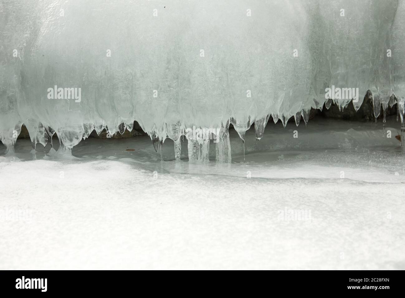 Tiny icicles hi-res stock photography and images - Alamy