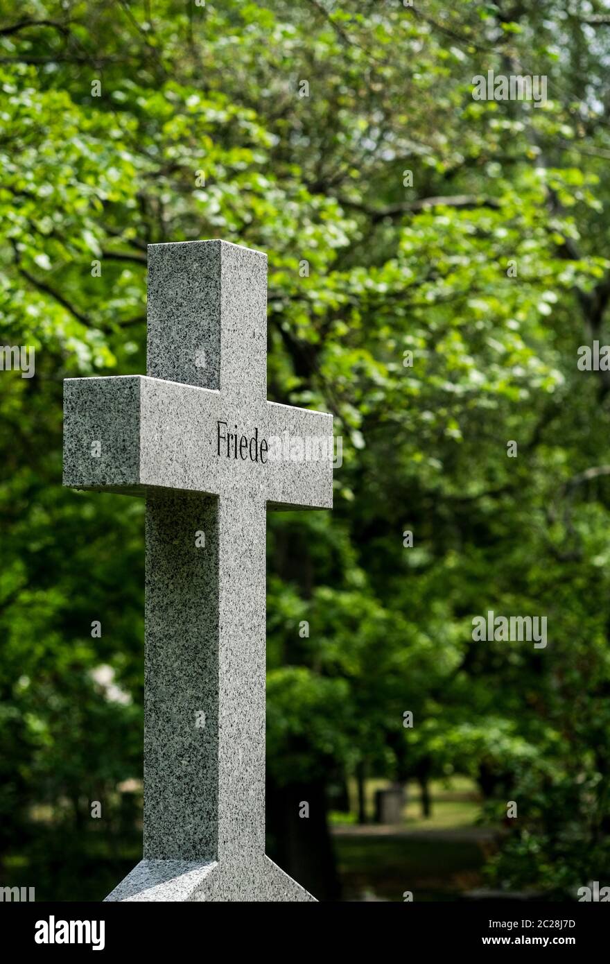Invalids' cemetery hi-res stock photography and images - Alamy