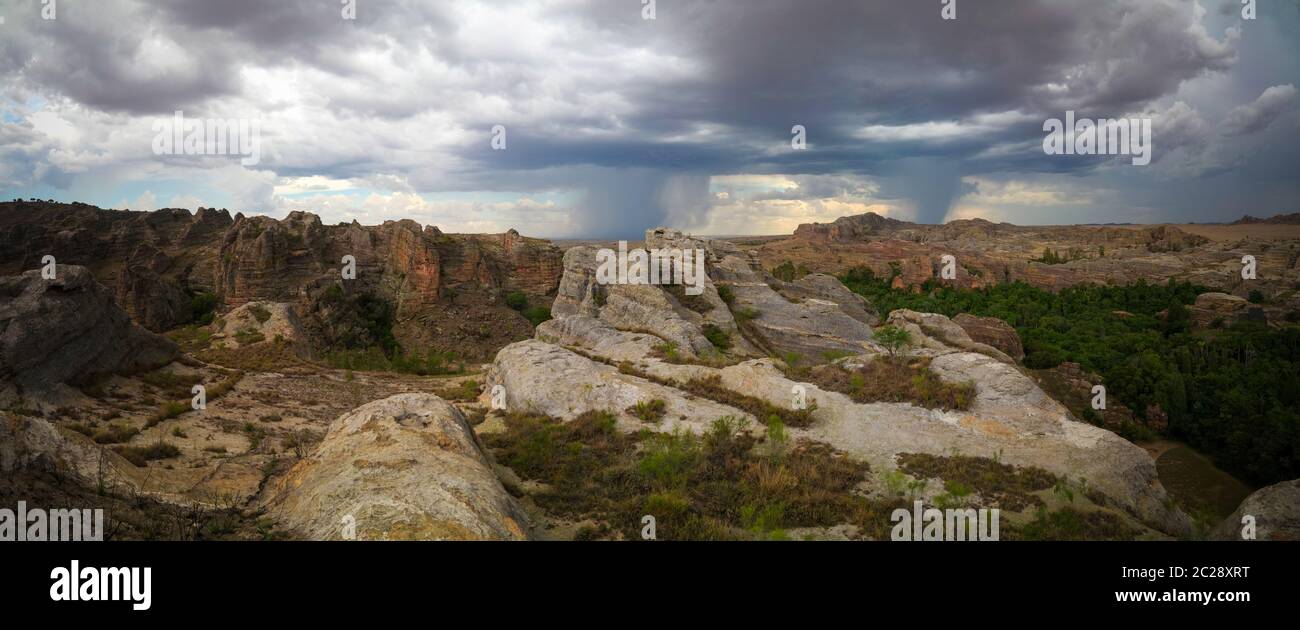 Canyon in isalo national park at sunset hi-res stock photography and ...