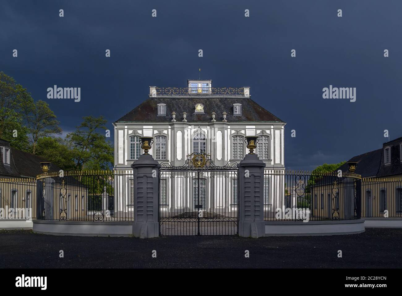 Brühl palace hi-res stock photography and images - Alamy