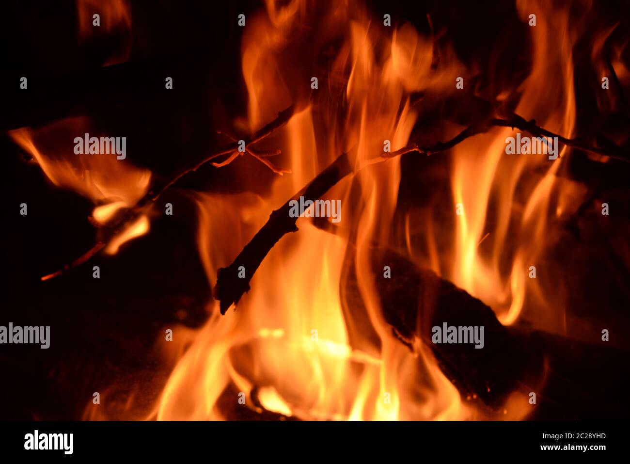 Crackling Wood Fire High Resolution Stock Photography and Images - Alamy