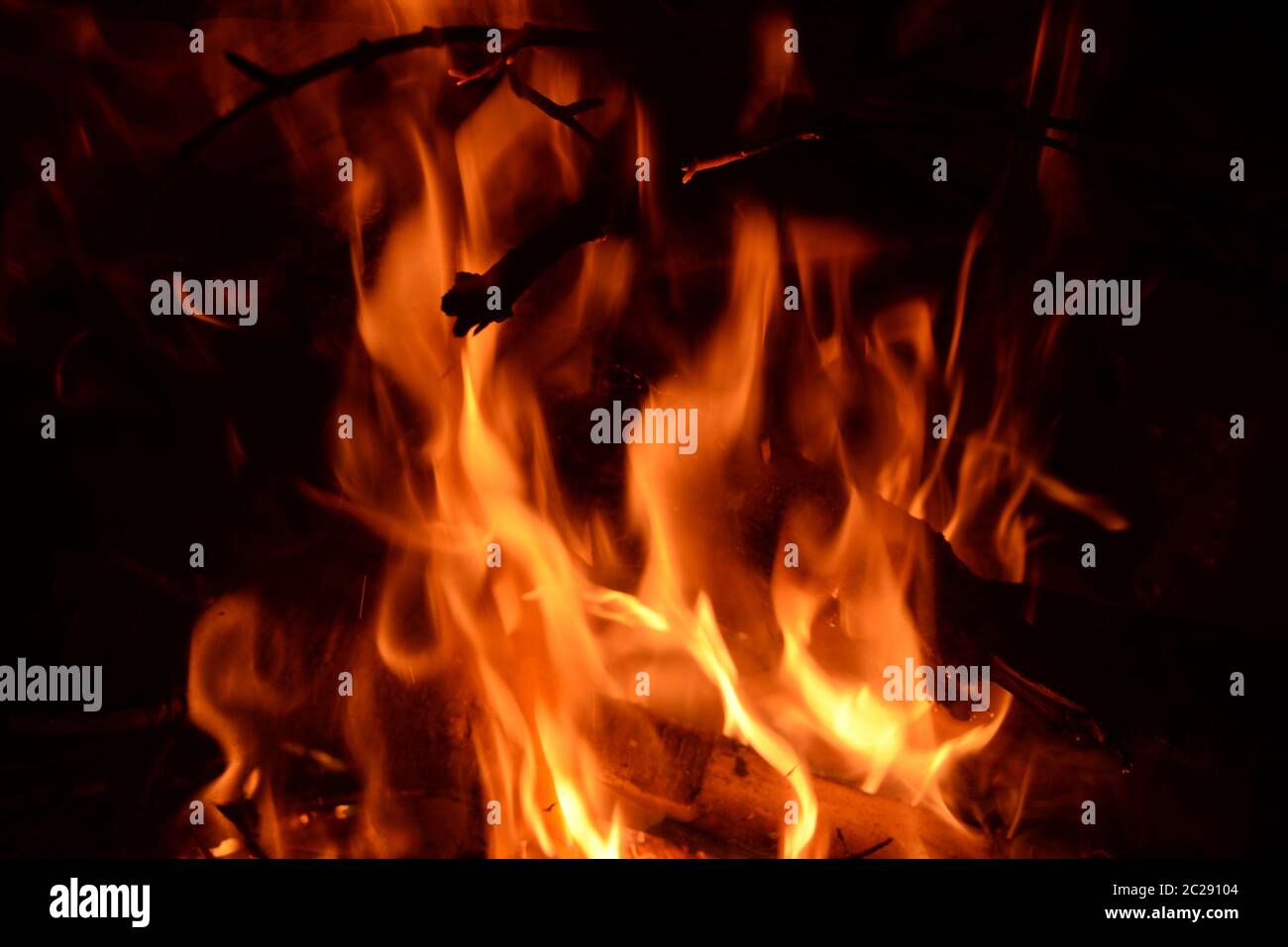 Crackling Wood Fire High Resolution Stock Photography and Images - Alamy
