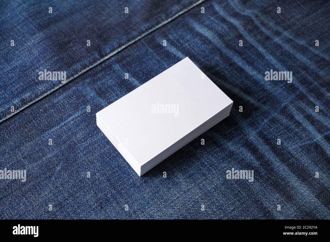 Business cards hi-res stock photography and images - Alamy